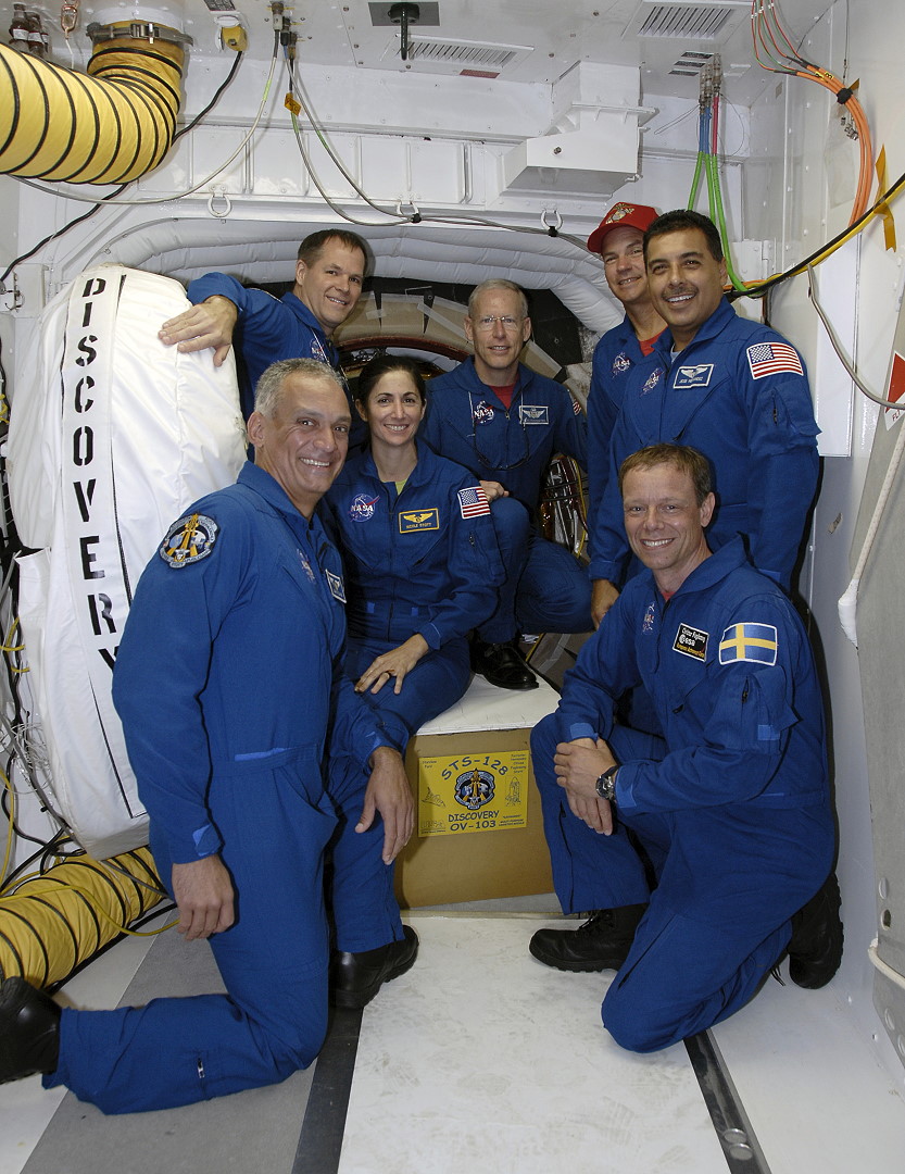 Crew STS-128